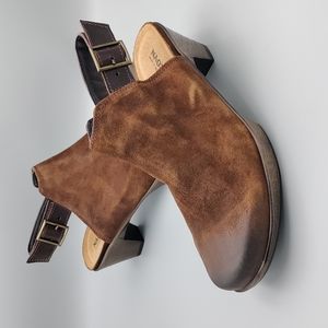 Naot | Shoes | Naot Clogs Upgrade Seal Brown Suede Combo Women Us Sz 9 ...